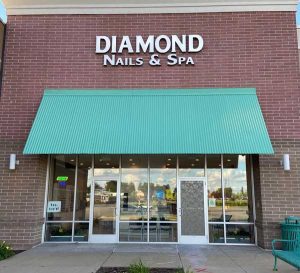 Diamond Nails Prices List 2025: Cost & Reviews